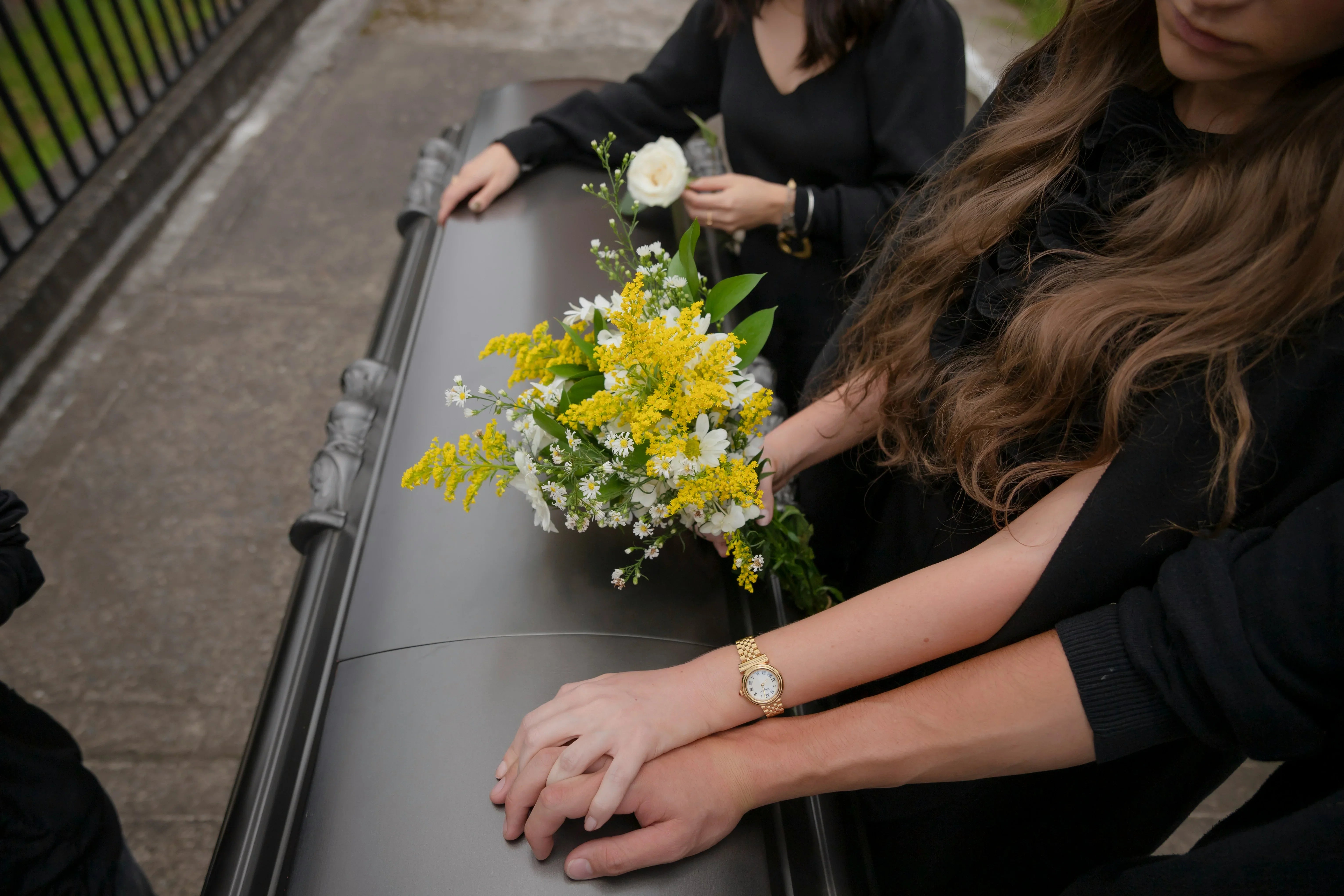 Best Flower of Condolence to Choose for Loved Ones | La Belle Fleur
